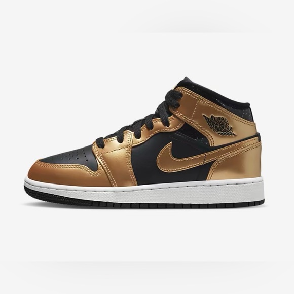 Jordan | Shoes | Nike Air Jordan Retro Mid Se Metallic Gold Black White ...